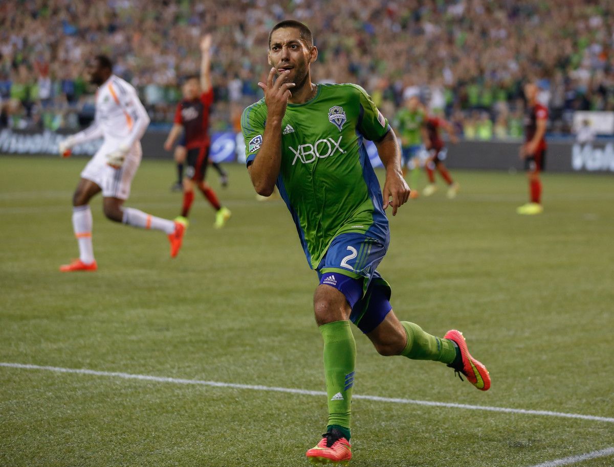 Clint Dempsey, Lionel Messi grace cover of EA Sports FIFA '15 - Sports ...