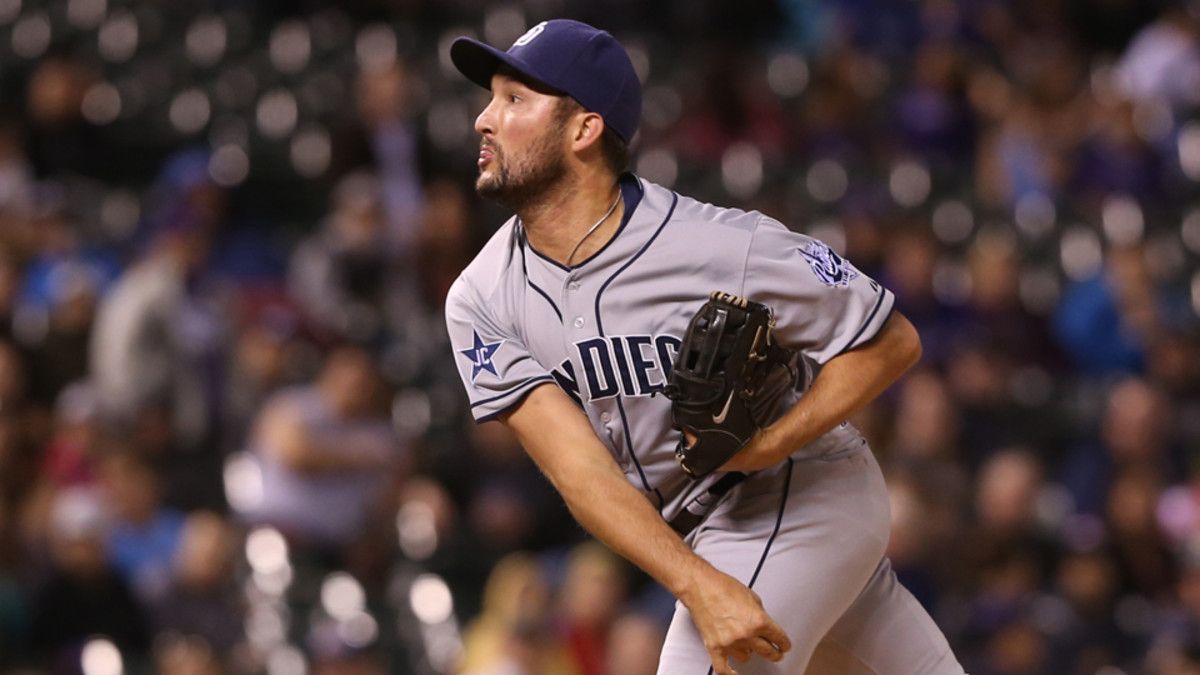 Los Angeles Angels Angels targeting Padres pitchers Huston Street, Ian ...