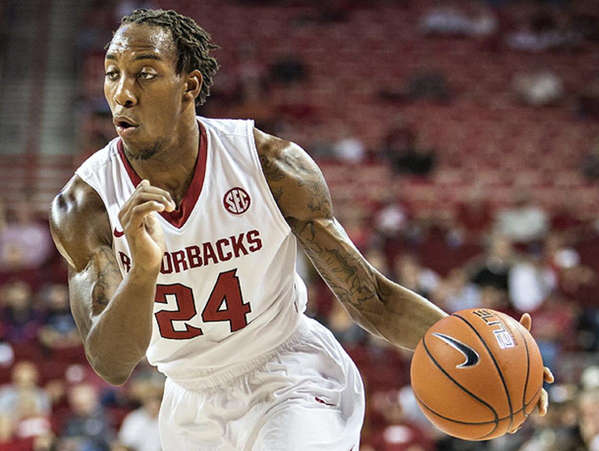 Arkansas suspends Michael Qualls and Alandise Harris indefinitely ...