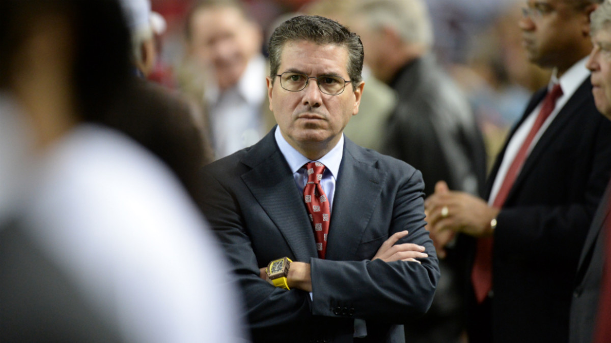 Washington Redskins owner Dan Snyder defends 'Redskins' name again ...