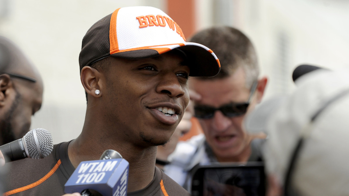 Cleveland Browns 2014 NFL Draft first-round pick Justin Gilbert signs ...