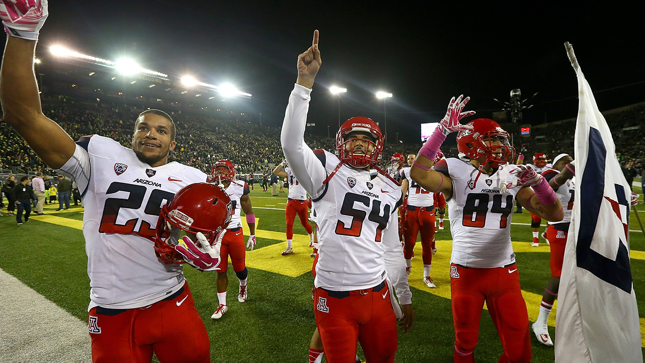 Arizona Wildcats celebrate huge upset - Sports Illustrated