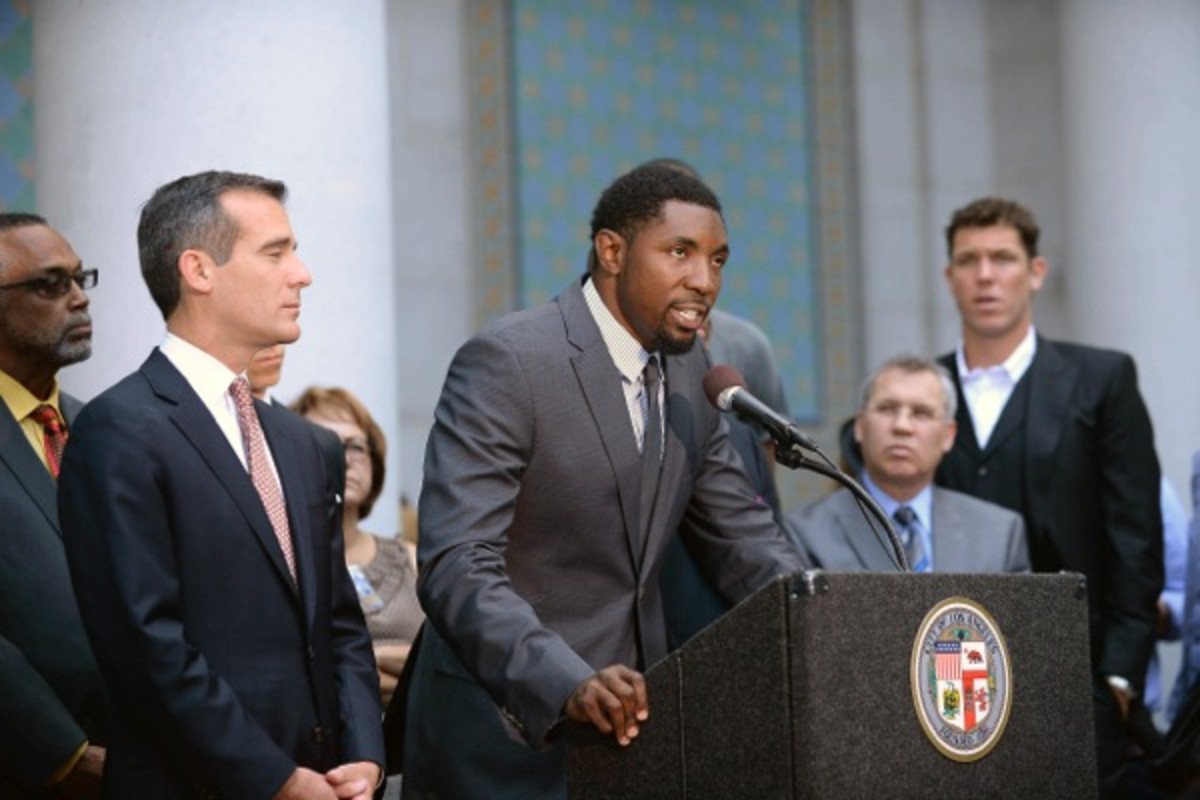 NBPA's Roger Mason Jr. reverses course on LeBron James boycott talk ...