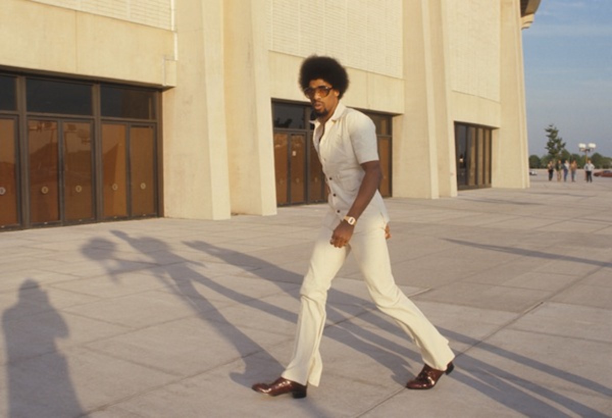 Today's #TBT Features Dr. J Wearing The Coolest All-White Outfit Ever ...