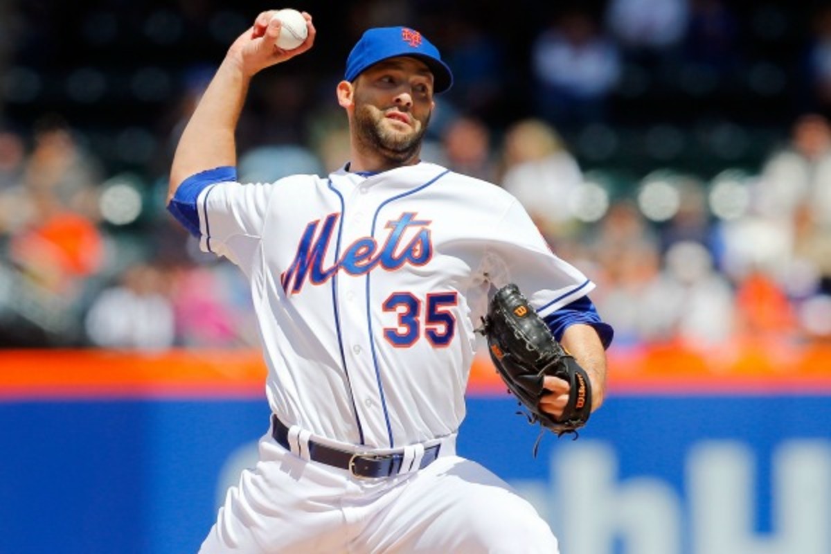 Mets ace Dillon Gee placed on DL with strained lat muscle - Sports ...
