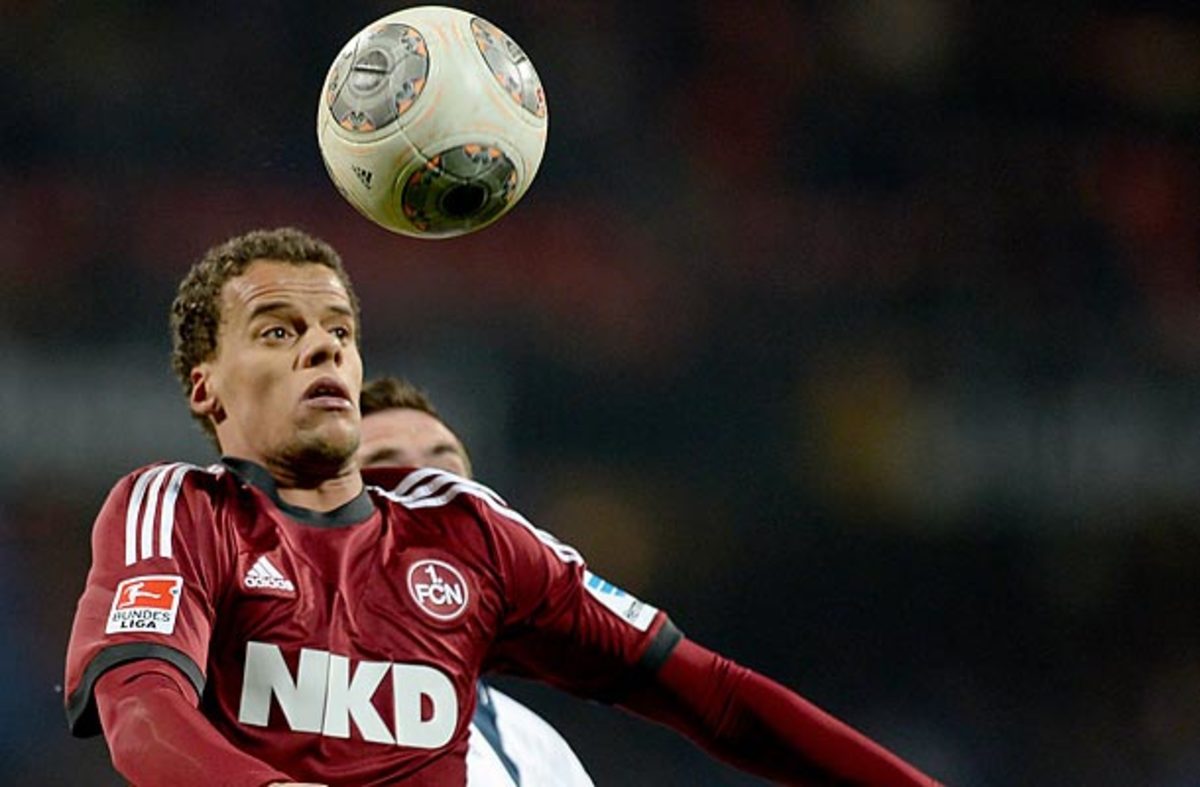 Timothy Chandler injures knee in Nurnberg loss, out 8-10 weeks - Sports ...