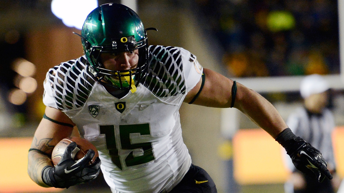 Former Oregon Ducks TE Colt Lyerla says booster promised him house, car ...