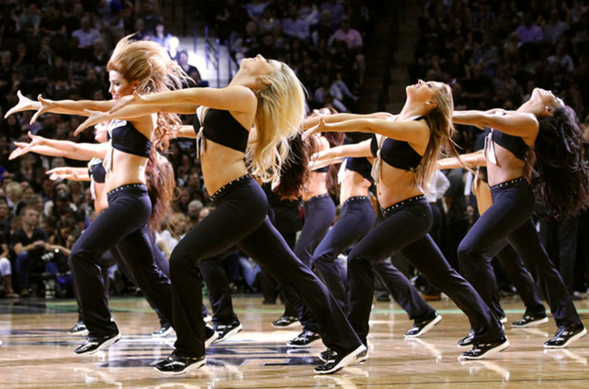 San Antonio Spurs Silver Dancers - Sports Illustrated