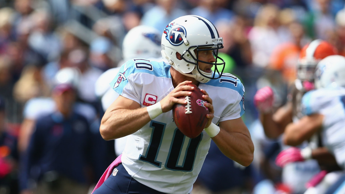 Jake Locker injury: Tennessee Titans QB (thumb) questionable for Week 7 ...