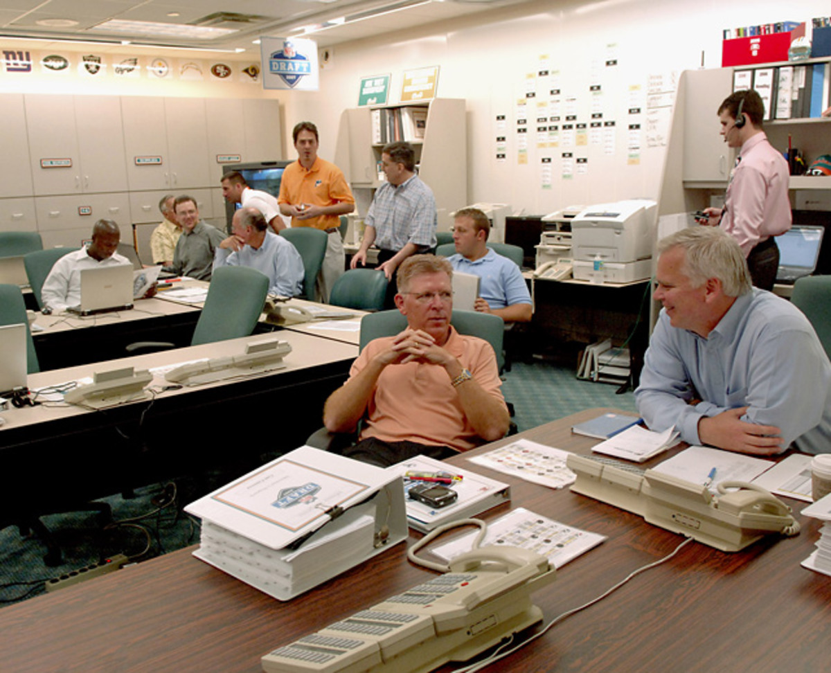 Inside NFL Draft War Rooms - Sports Illustrated