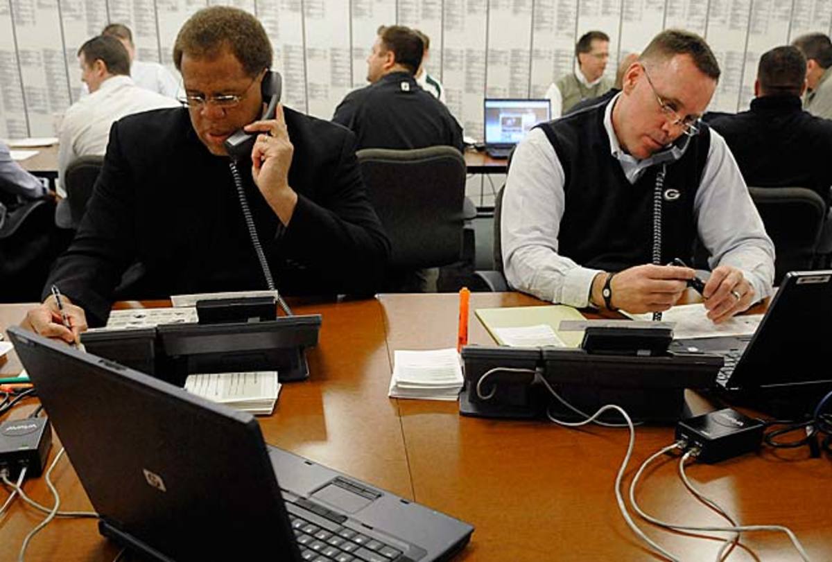 Inside NFL Draft War Rooms - Sports Illustrated