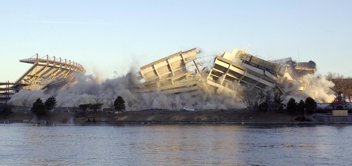 Arenas gone wrong: The 6 biggest stadium flaws in professional sports ...