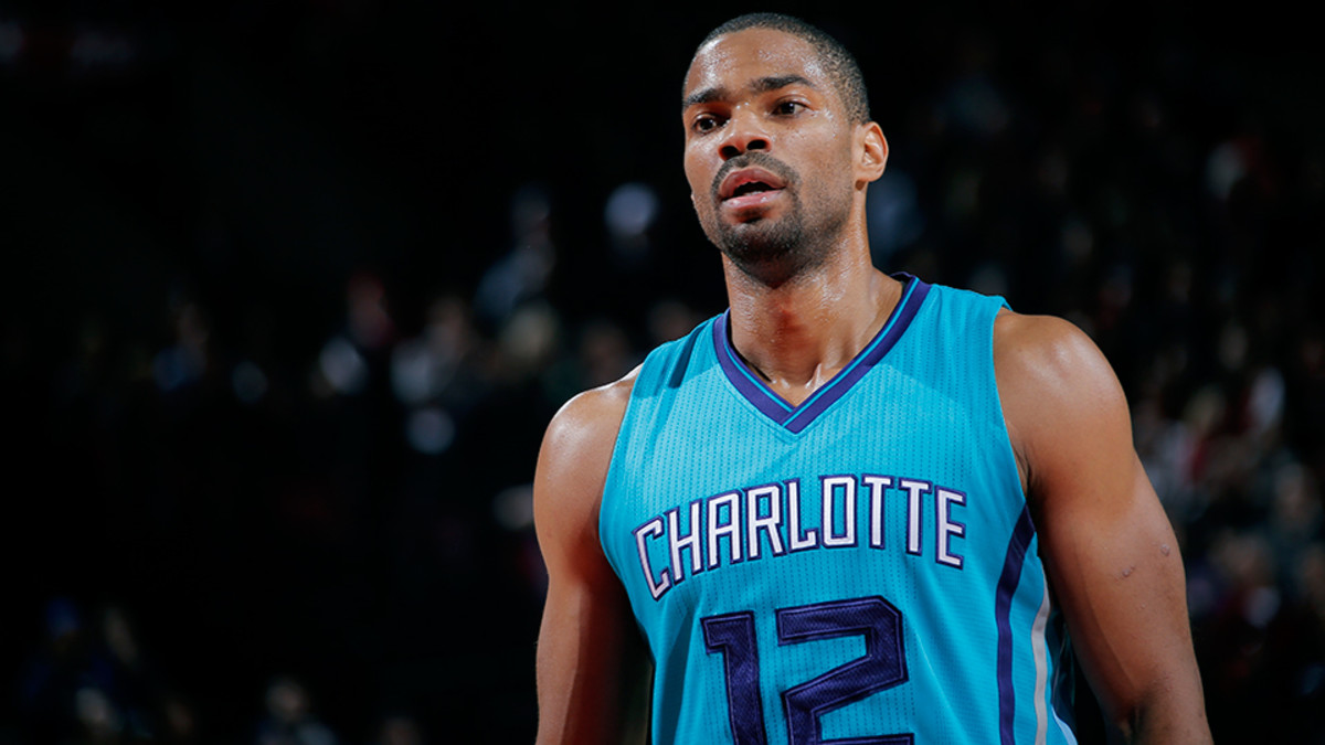 Hornets' Gary Neal's game-tying basket at the buzzer waved off in loss ...