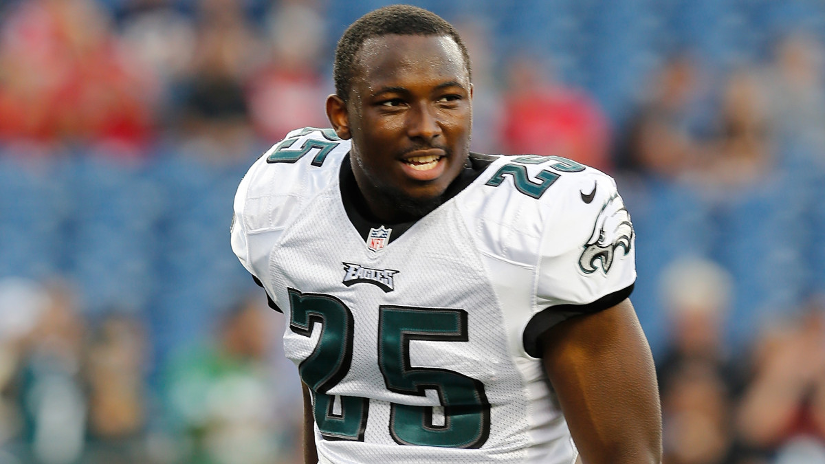 A Philly burger joint claims Philadelphia Eagles RB LeSean McCoy is a ...