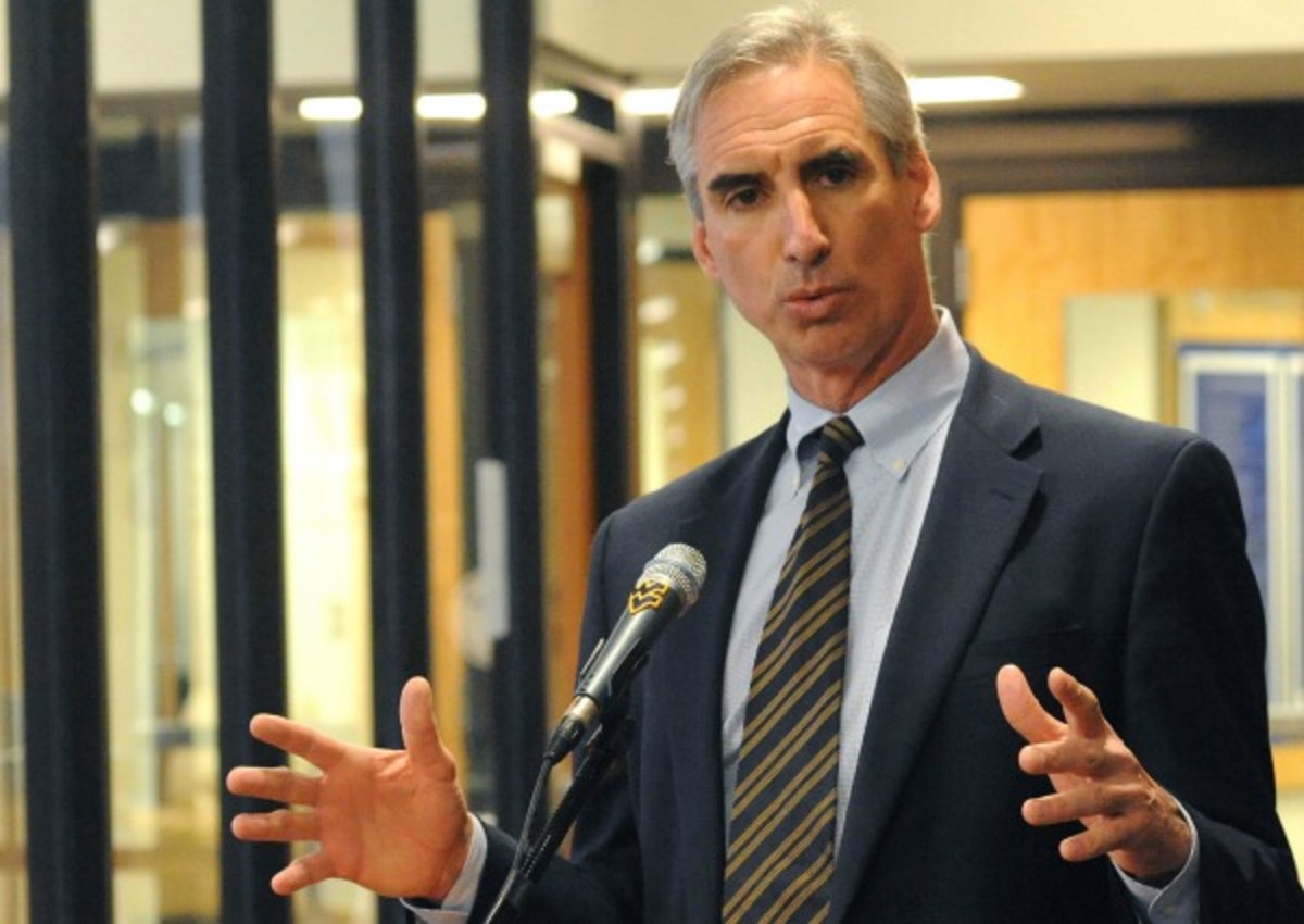 Report: Texas athletic director interviews to include favorite Oliver ...