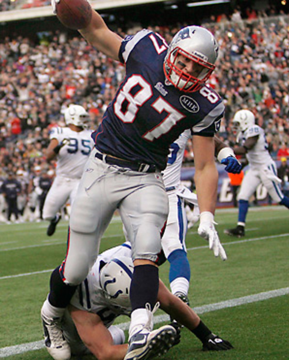 Rob Gronkowski out for playoffs after reinjuring arm - Sports Illustrated