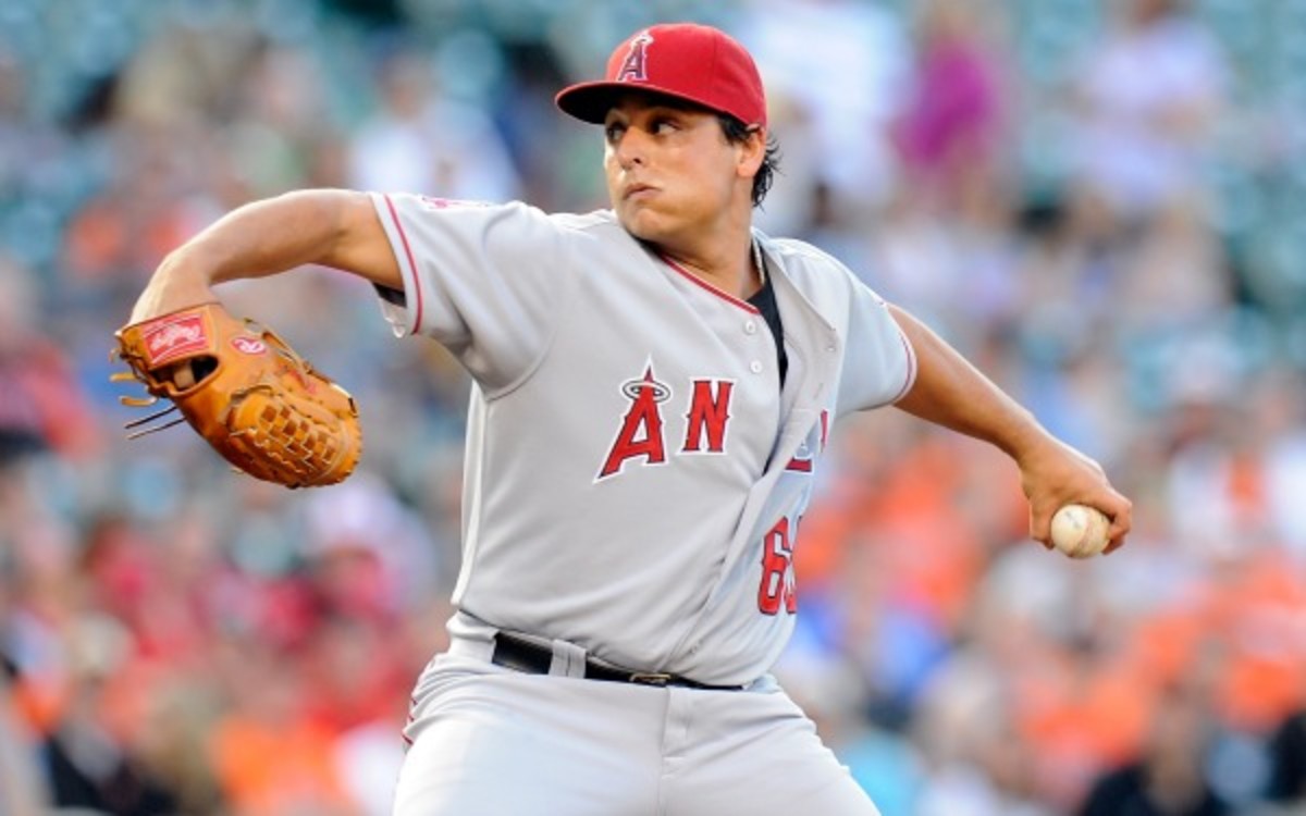Royals sign Jason Vargas to 4-year deal worth reported $32 million ...