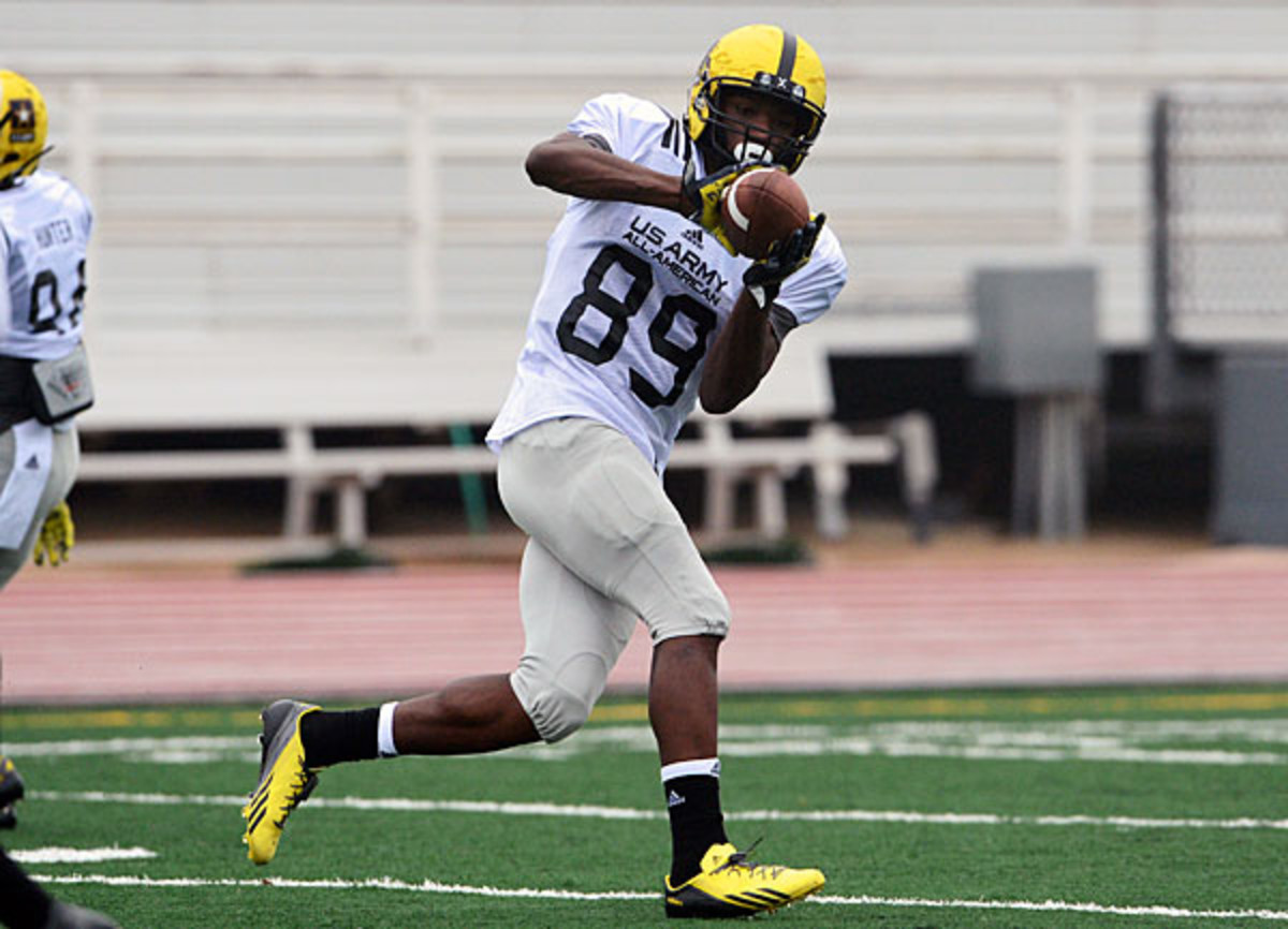 Report: Schools offered $300-600K to land top recruit Ricky Seals-Jones ...