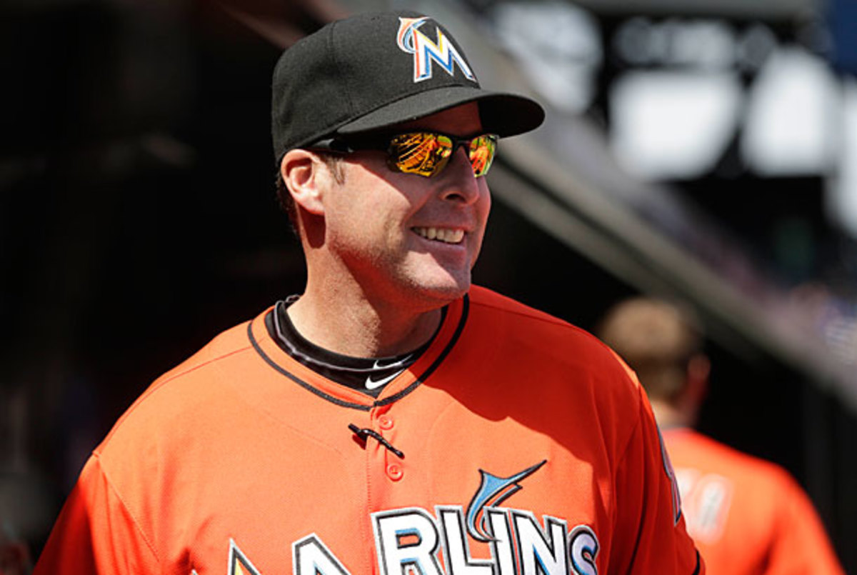 GIF: What does Mike Redmond see when he closes his eyes at night? Maybe ...