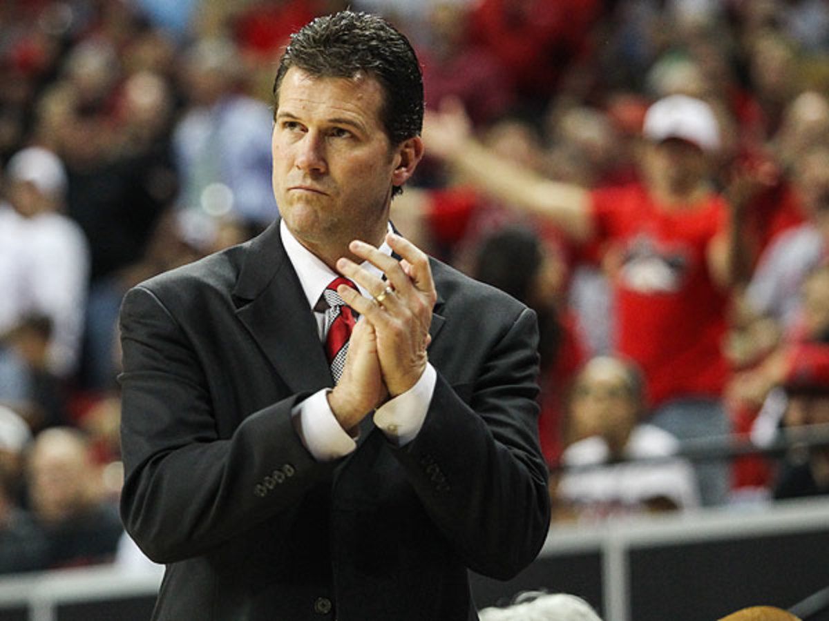 Steve Alford has about-face, apologizes for handling of Pierre Pierce ...