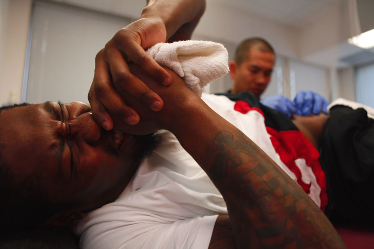 Ben Tate keeps playing despite four broken ribs for Houston Texans ...