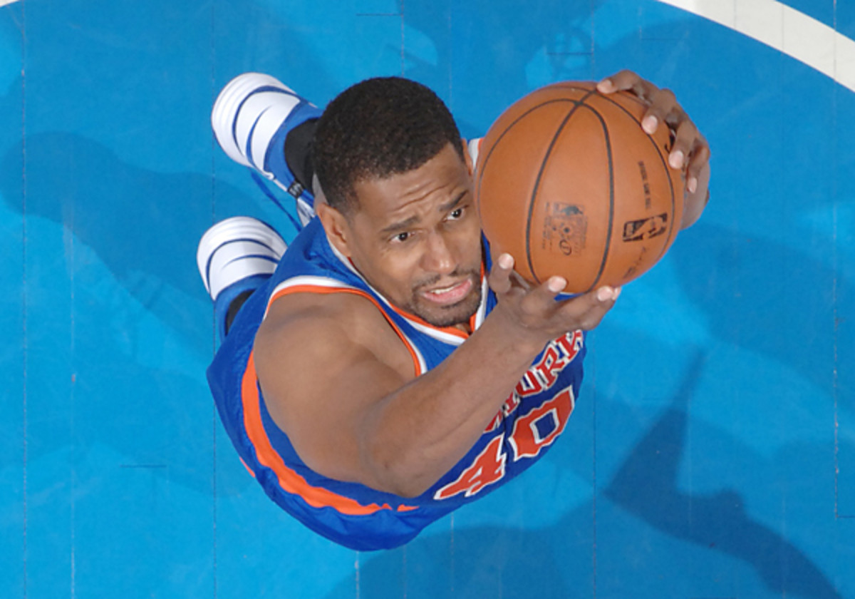 Knicks officially release Kurt Thomas, sign Solomon Jones - Sports ...