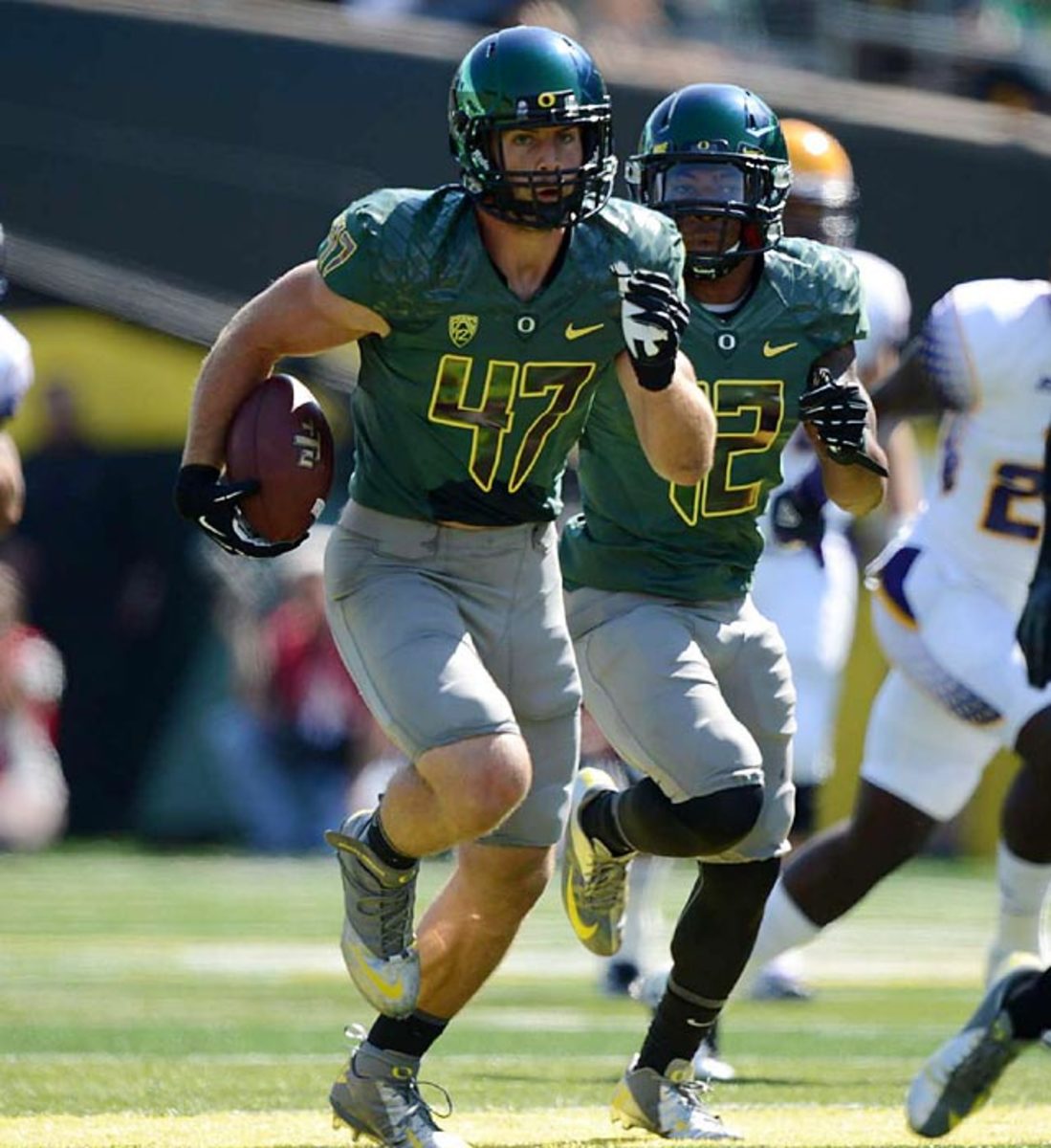 Top NFL Draft Linebacker Prospects - Sports Illustrated