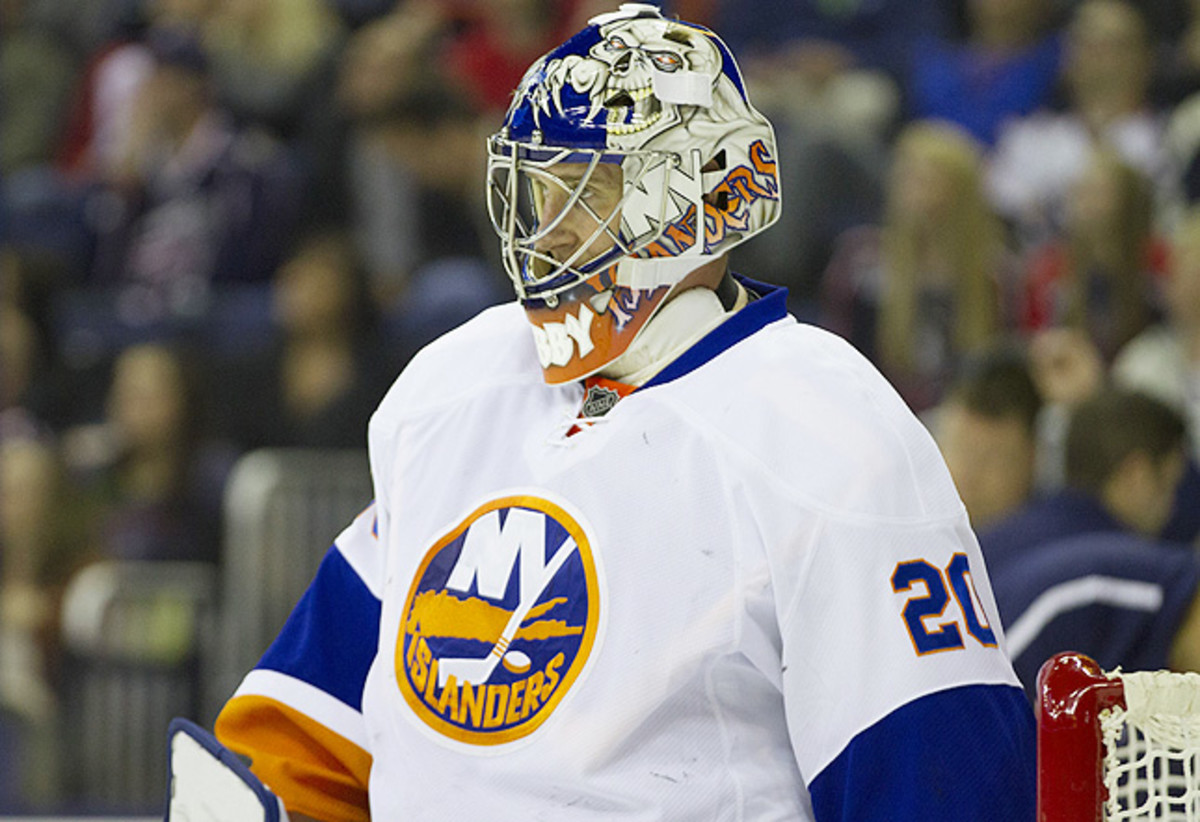 New York Islanders goalie Evgeni Nabokov injured on 1st shot faced ...
