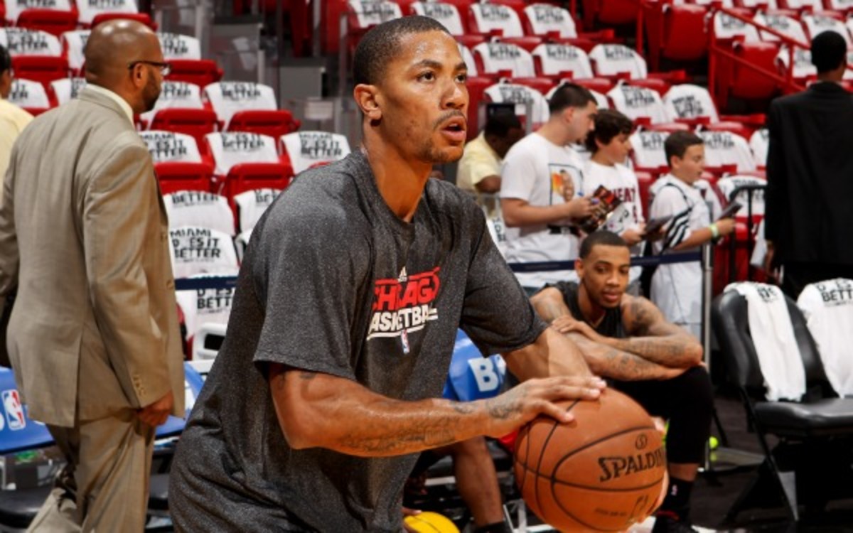 Derrick Rose to have surgery Monday on torn meniscus, could miss 6 ...