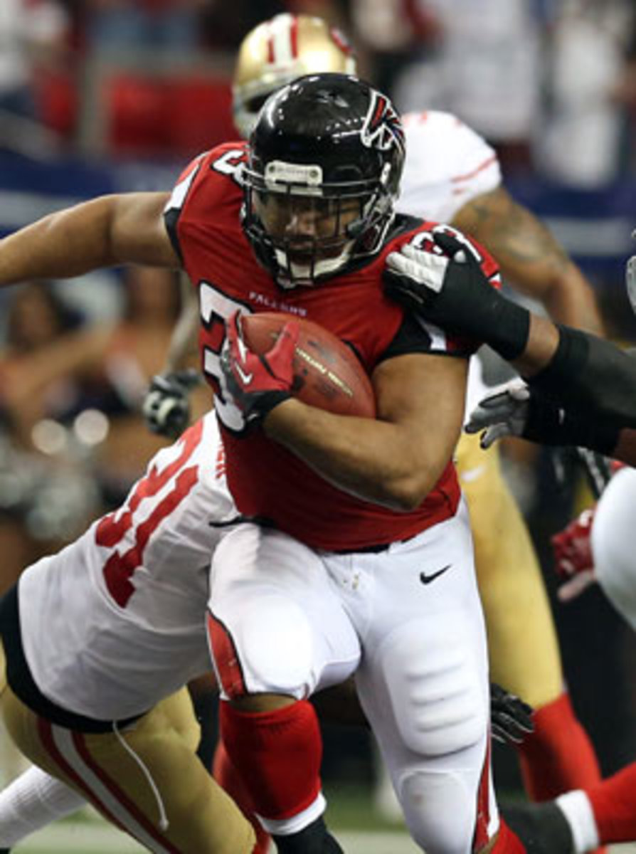 Falcons' Michael Turner leaves game with sprained ankle - Sports ...