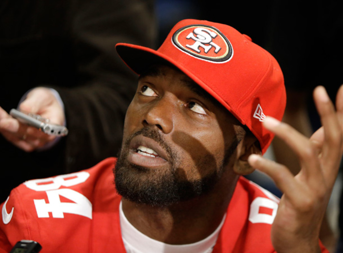 Randy Moss hosted a horseshoes tournament and performed like the '06 ...