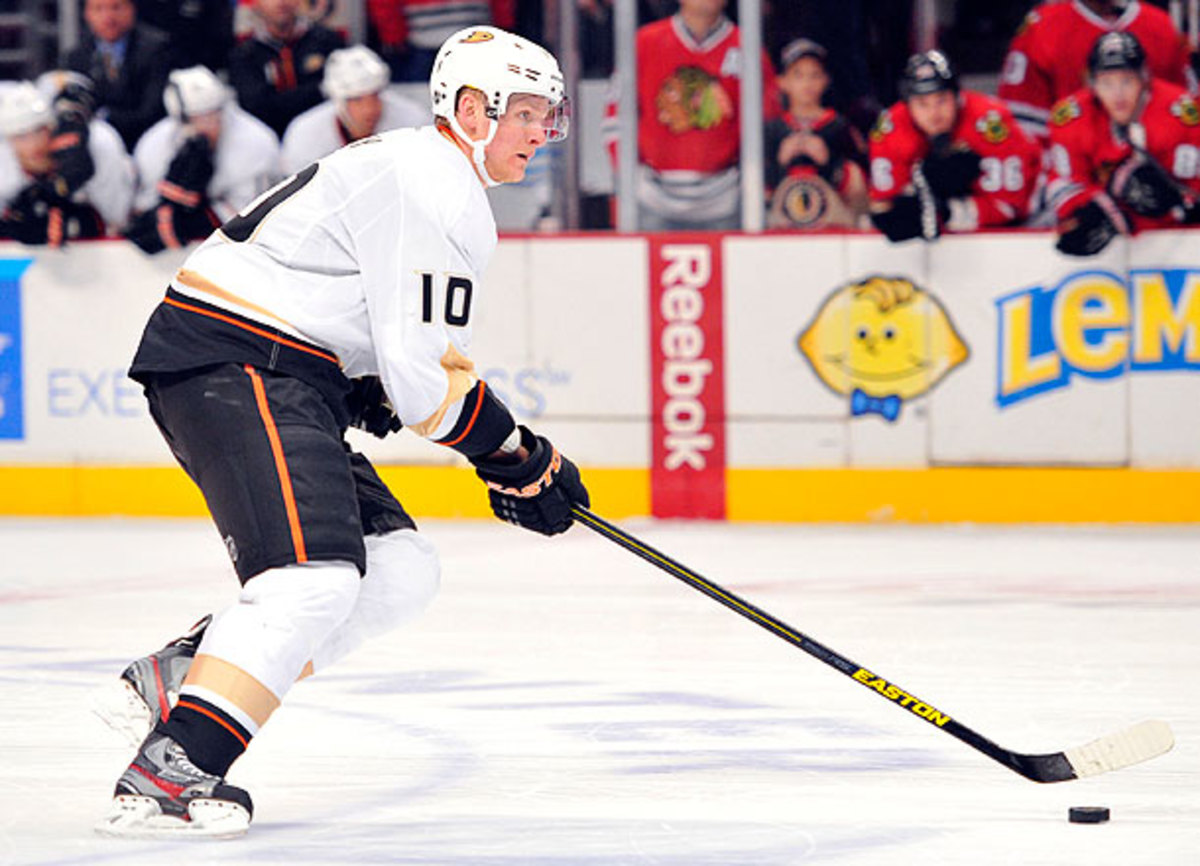 Late-night surprise: Corey Perry re-ups with Ducks for 8 years, $69 ...