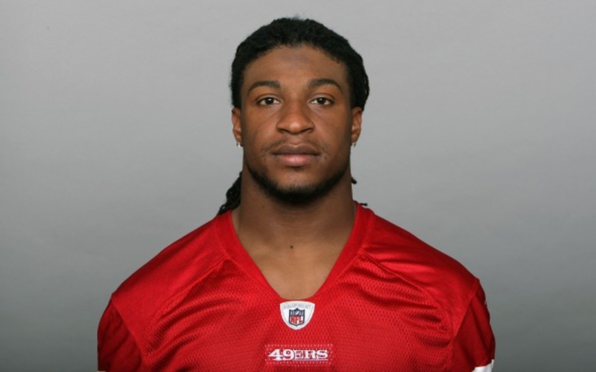 Tampa Bay safety Dashon Goldson fined $30,000 for helmet-to-helmet hit ...