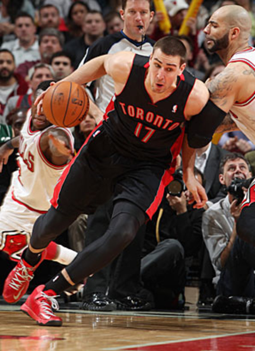 Jonas Valanciunas taken to hospital with neck injury - Sports Illustrated Jonas Valanciunas taken to hospital with neck injury - Sports Illustrated