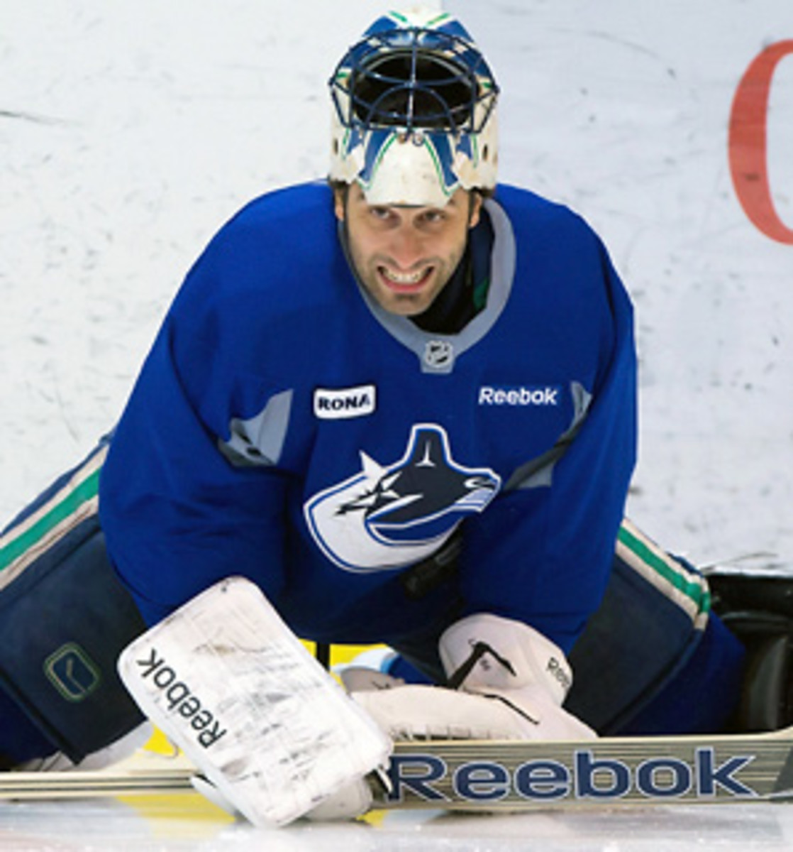 Luongo back in Vancouver, still open to trade - Sports Illustrated