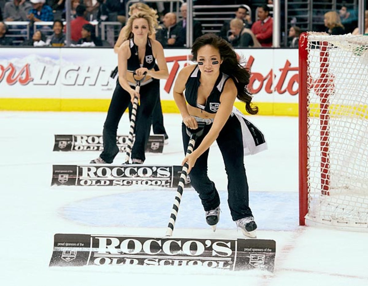 Los Angeles Kings Ice Crew - Sports Illustrated