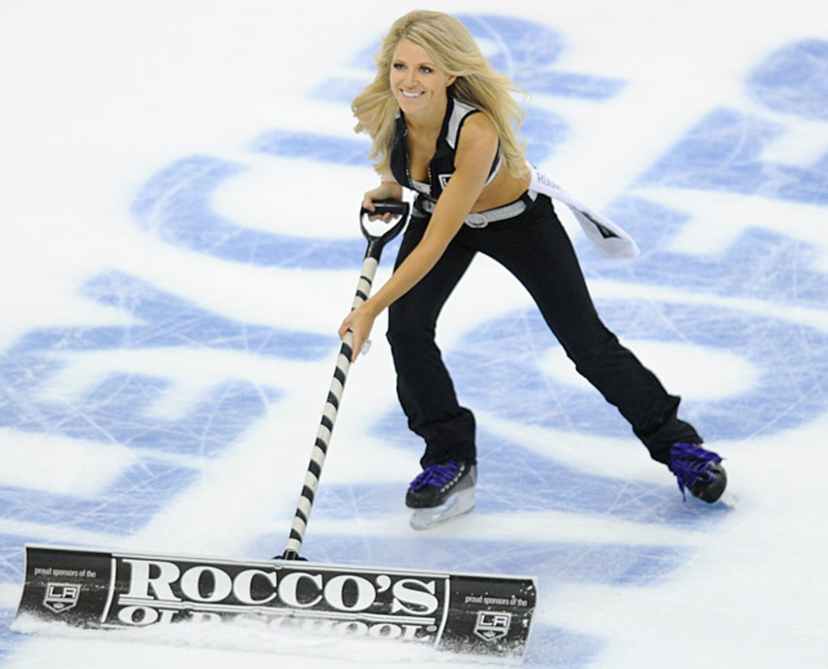 Los Angeles Kings Ice Crew - Sports Illustrated