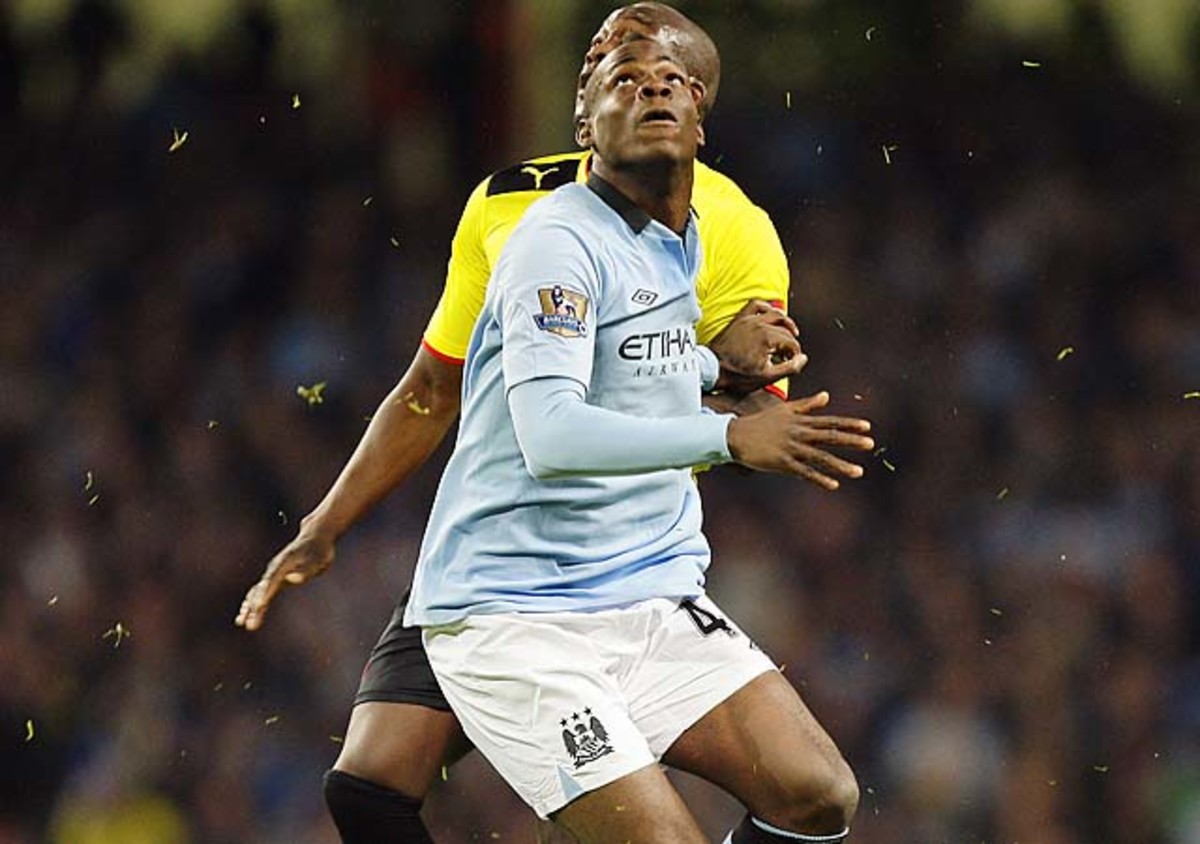 Mario Balotelli arrives in Milan to finalize move - Sports Illustrated