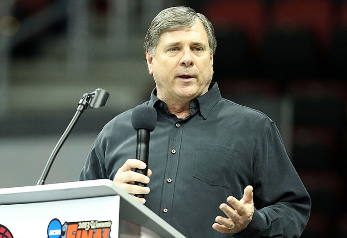 AP Source: Louisville to pay $11 million AAC exit fee - Sports Illustrated