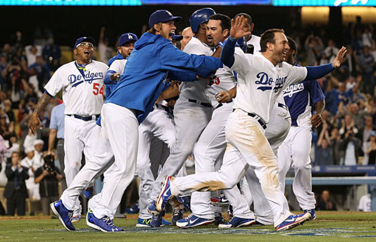 Scorching-hot Dodgers equal best stretch of wild-card era with eye on ...