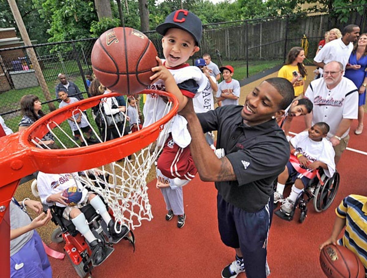 Athletes Giving Back - Sports Illustrated