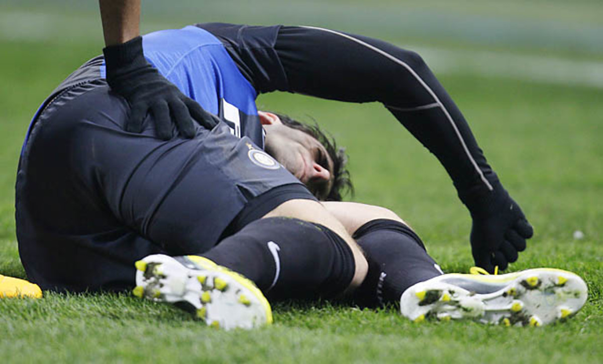 Inter Milan's Diego Milito (knee) done for season - Sports Illustrated