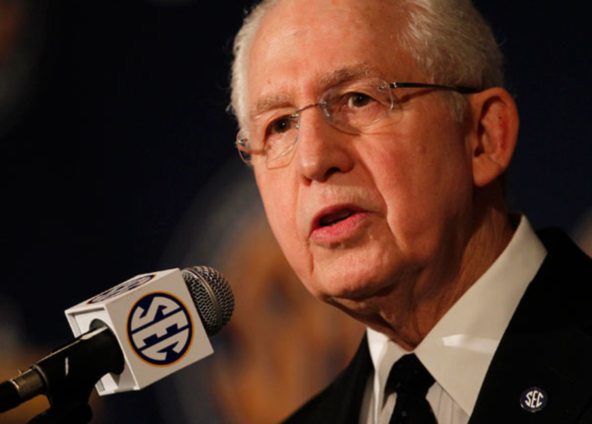 SEC commissioner Mike Slive: NCAA rules regarding agents are 'part of ...