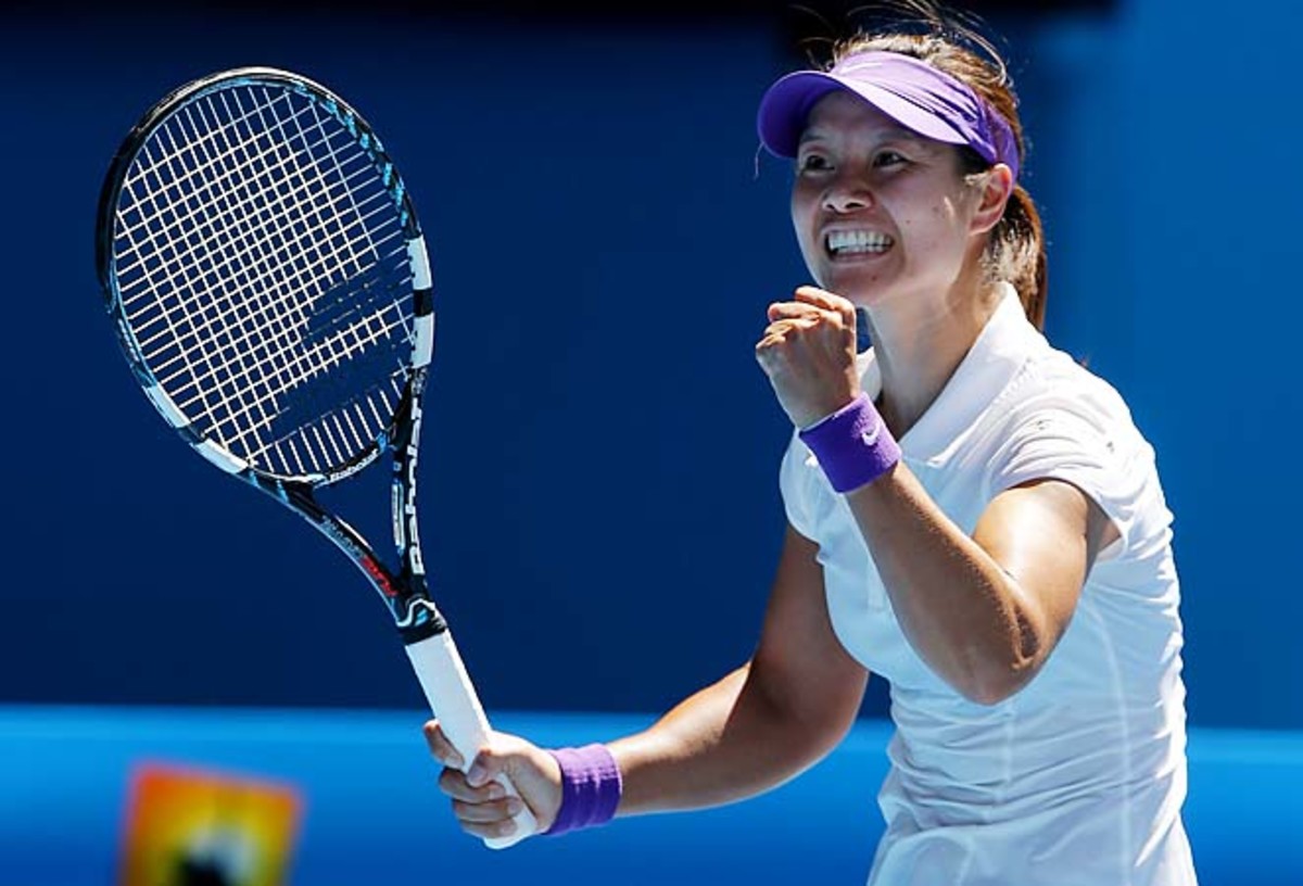 Li Na beats Maria Sharapova at Australian Open - Sports Illustrated