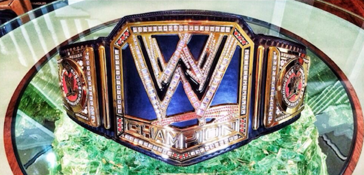 The Rock Gave LeBron the WWE Championship Belt for His Birthday ...