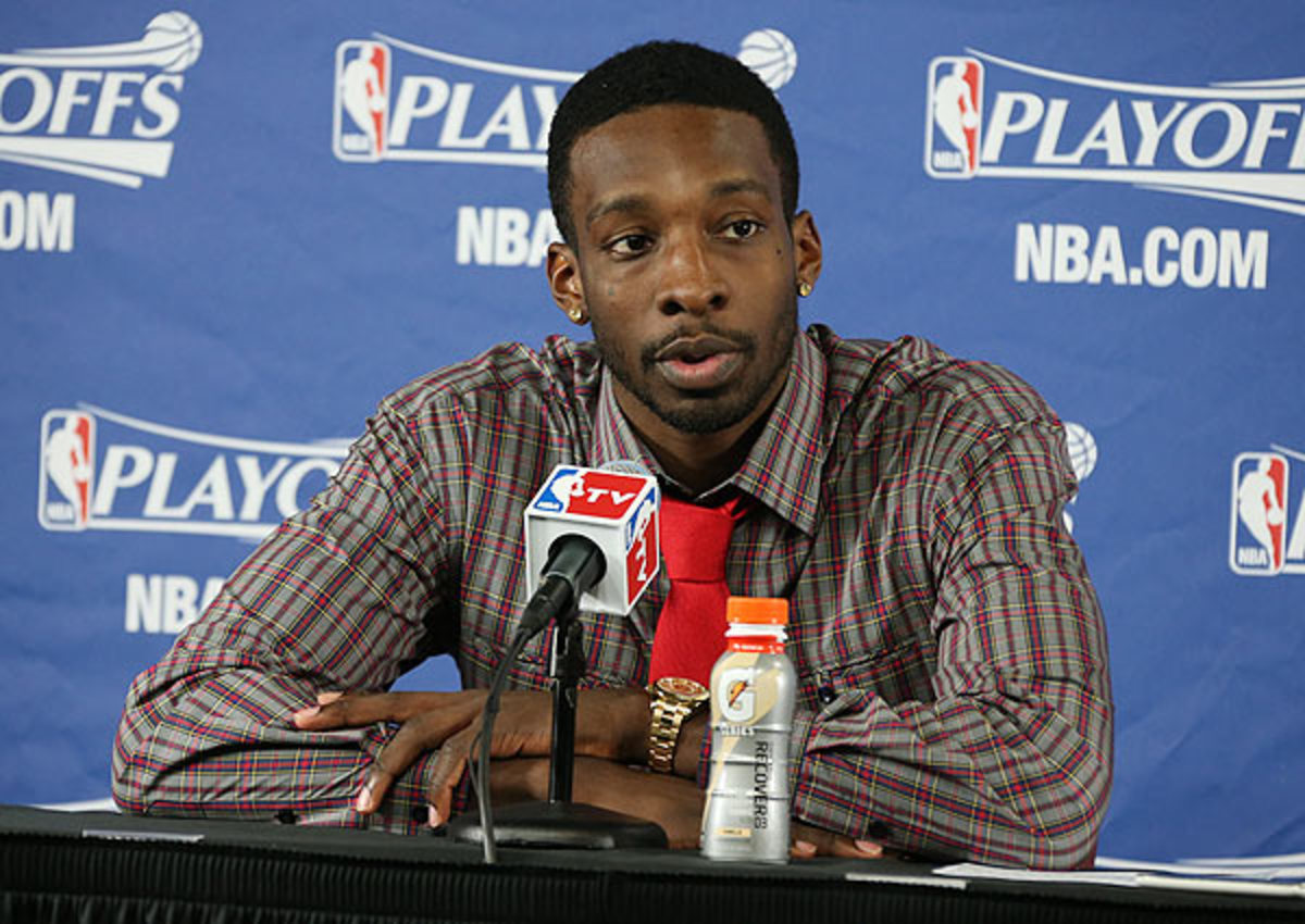 LeBron James, Kevin Durant among stars standing out on postgame podium ...