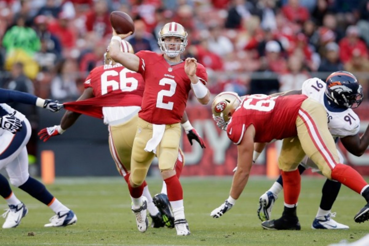 49ers QB Colt McCoy hurts shoulder in first preseason game - Sports ...