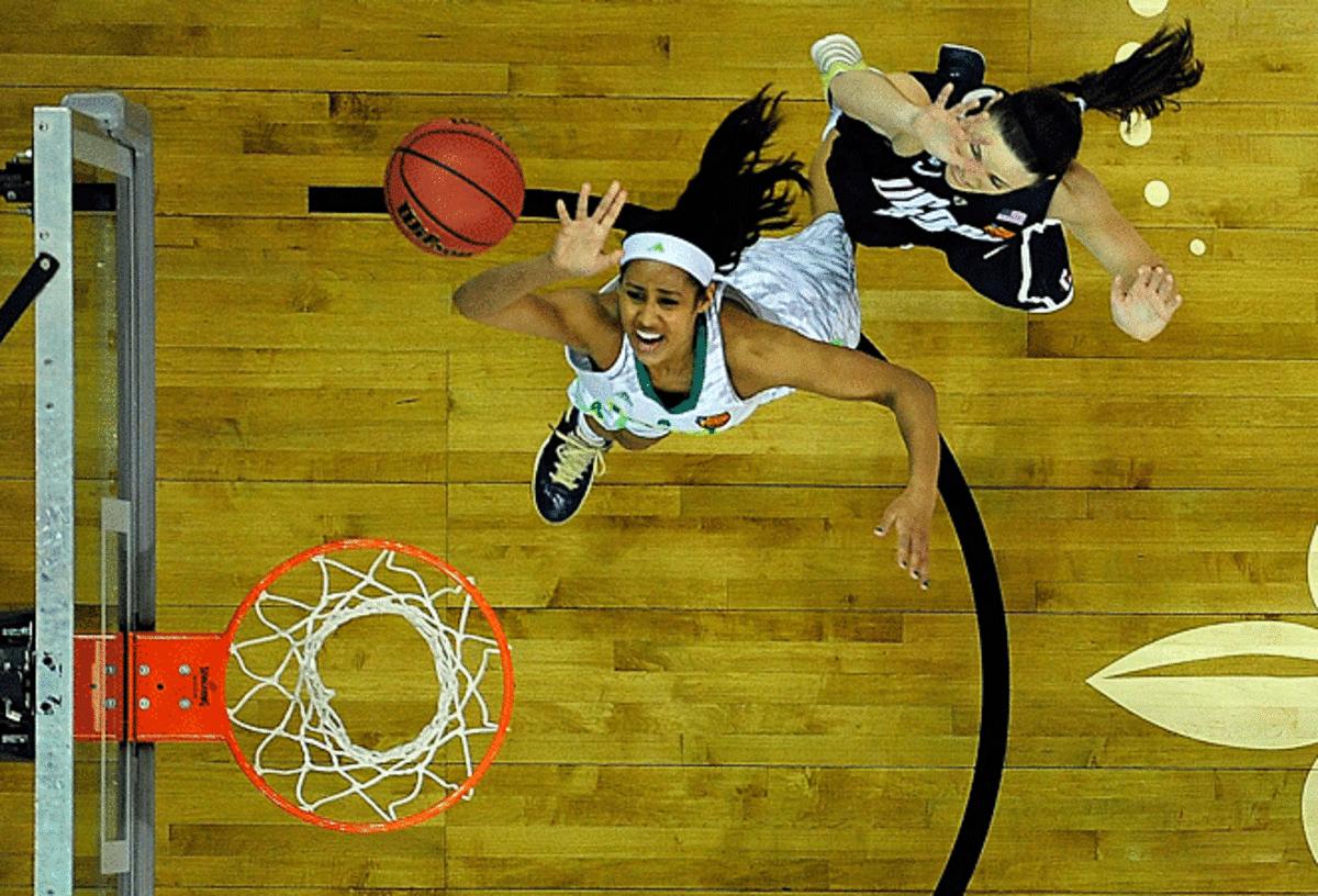 Can Skylar Diggins Dunk