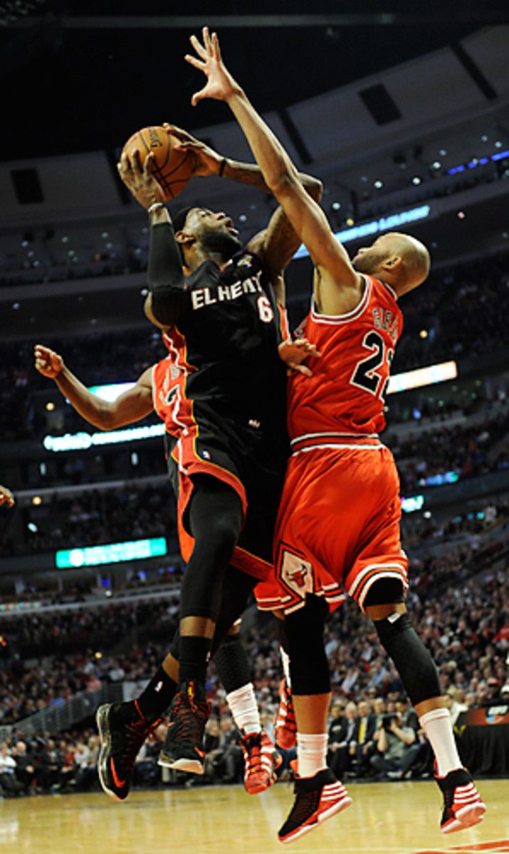 LeBron upset by what he thinks are flagrant fouls - Sports Illustrated