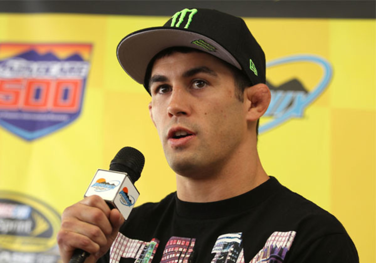 Injury could spell the end of Dominick Cruz's UFC reign at bantamweight ...
